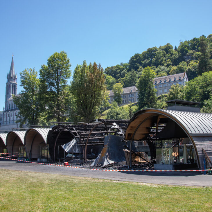 Les Cierges - Sanctuaire Notre-Dame de Lourdes